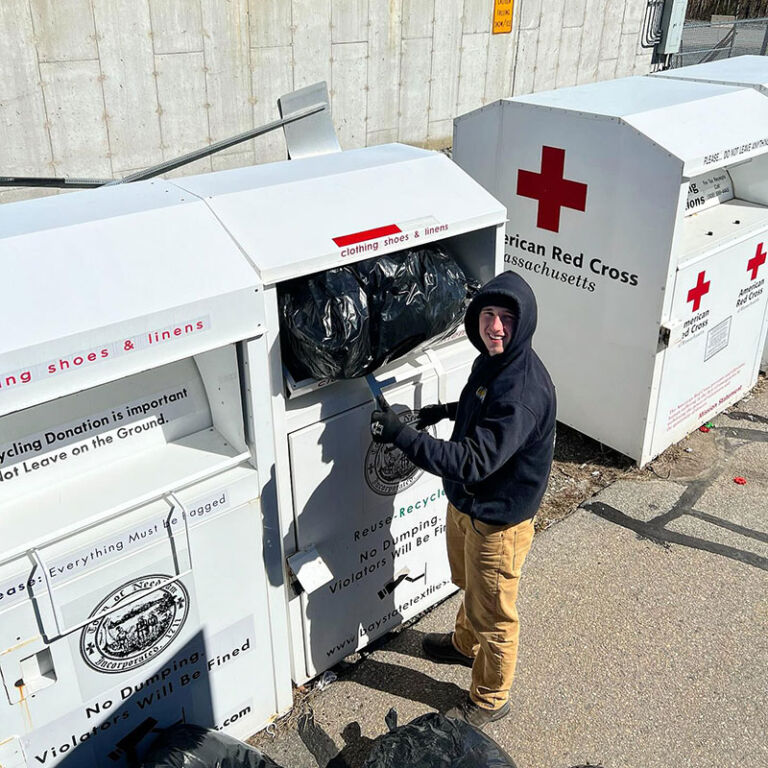 Full-Service Donation Pickup | Lug Away