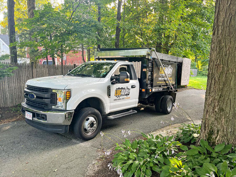 Professional RV Removal Services | Lug Away